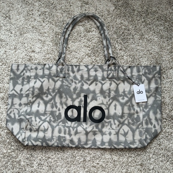 ALO Yoga | Bags | Last Leftnwt Alo Yoga Tote Bag | Poshmark